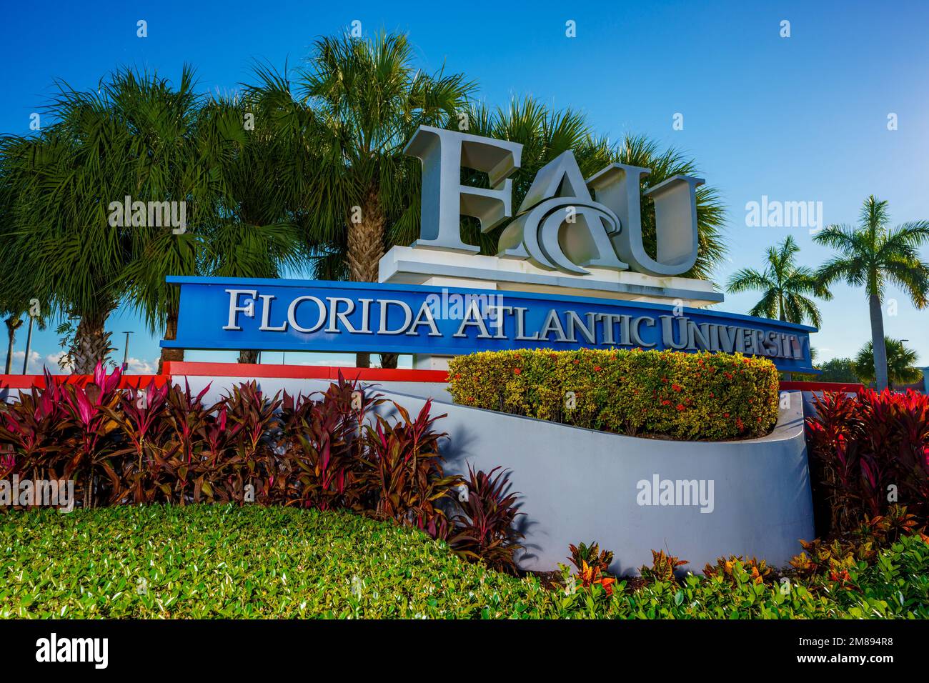 Davie, FL, USA - January 12, 2023: Florida Atlantic University campus ... Davie, FL, USA - January 12, 2023: Florida Atlantic University campus ...