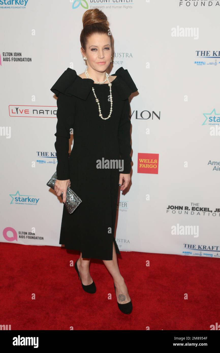 Lisa Marie Presley attends the Elton John AIDS Foundation's 12th Annual ...