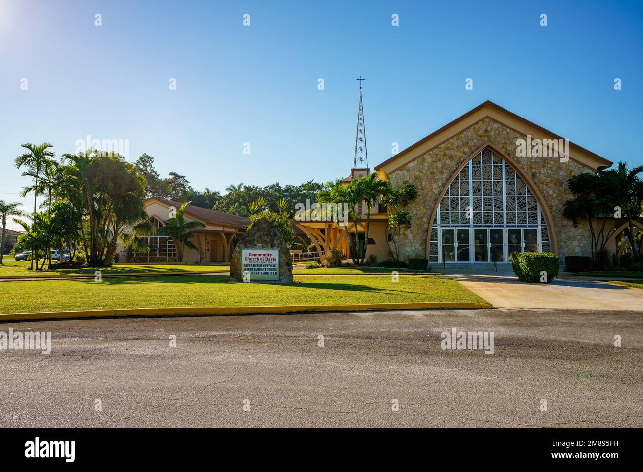 Davie, FL, USA - January 12, 2023: Photo of Community Church of Davie ... Davie, FL, USA - January 12, 2023: Photo of Community Church of Davie ...