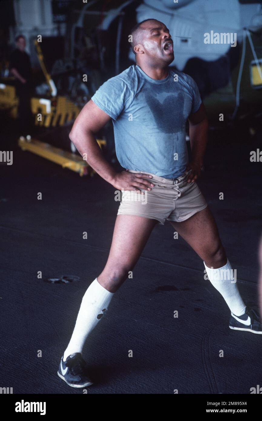 DN-ST-88-03214. Base: USS Okinawa (LPH 3 Stock Photo - Alamy