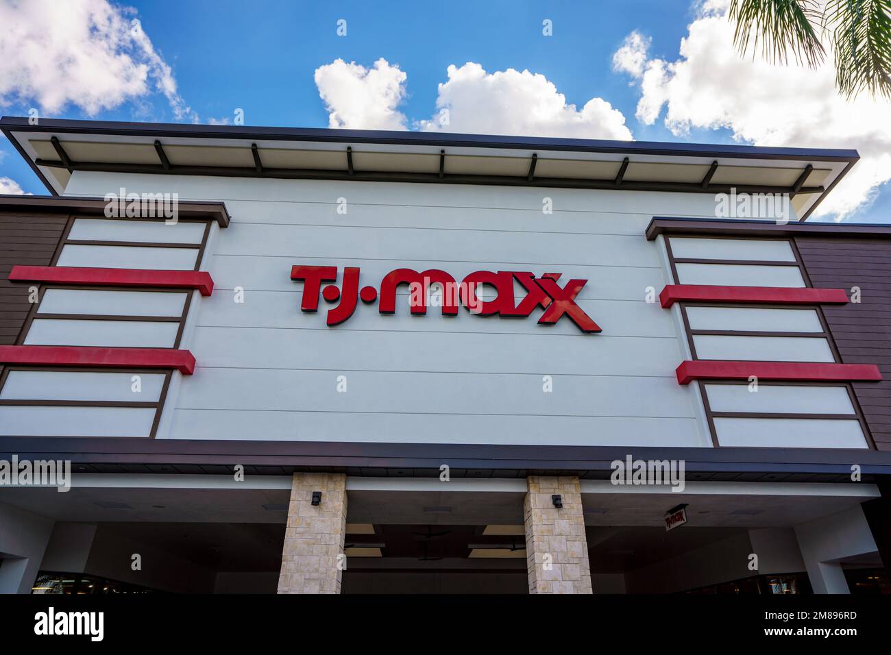 Davie, FL, USA - January 12, 2023: Photo of shops and restaurants at Tower Shops outdoor mall ...