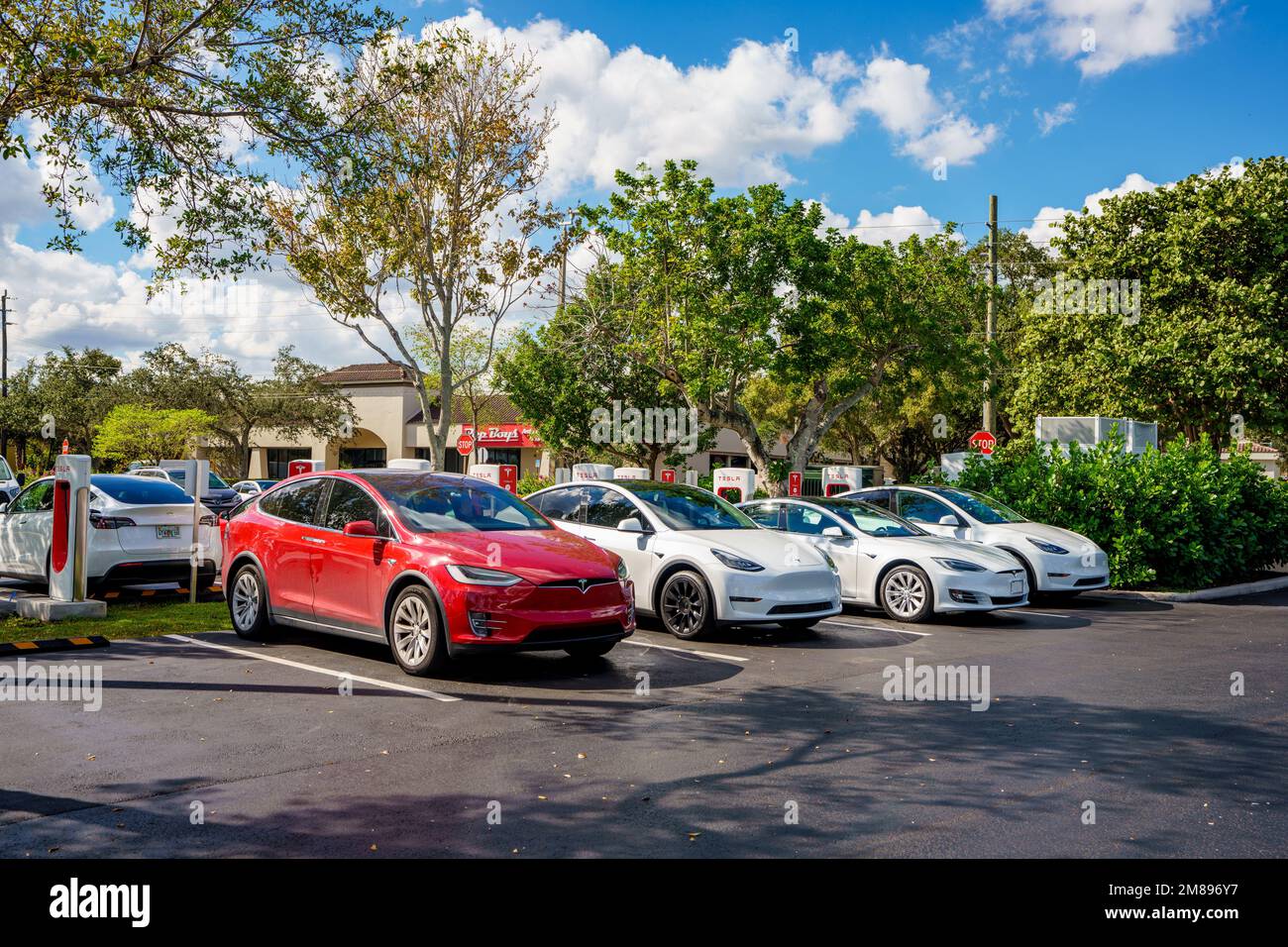 2023 tesla model y hi-res stock photography and images - Alamy