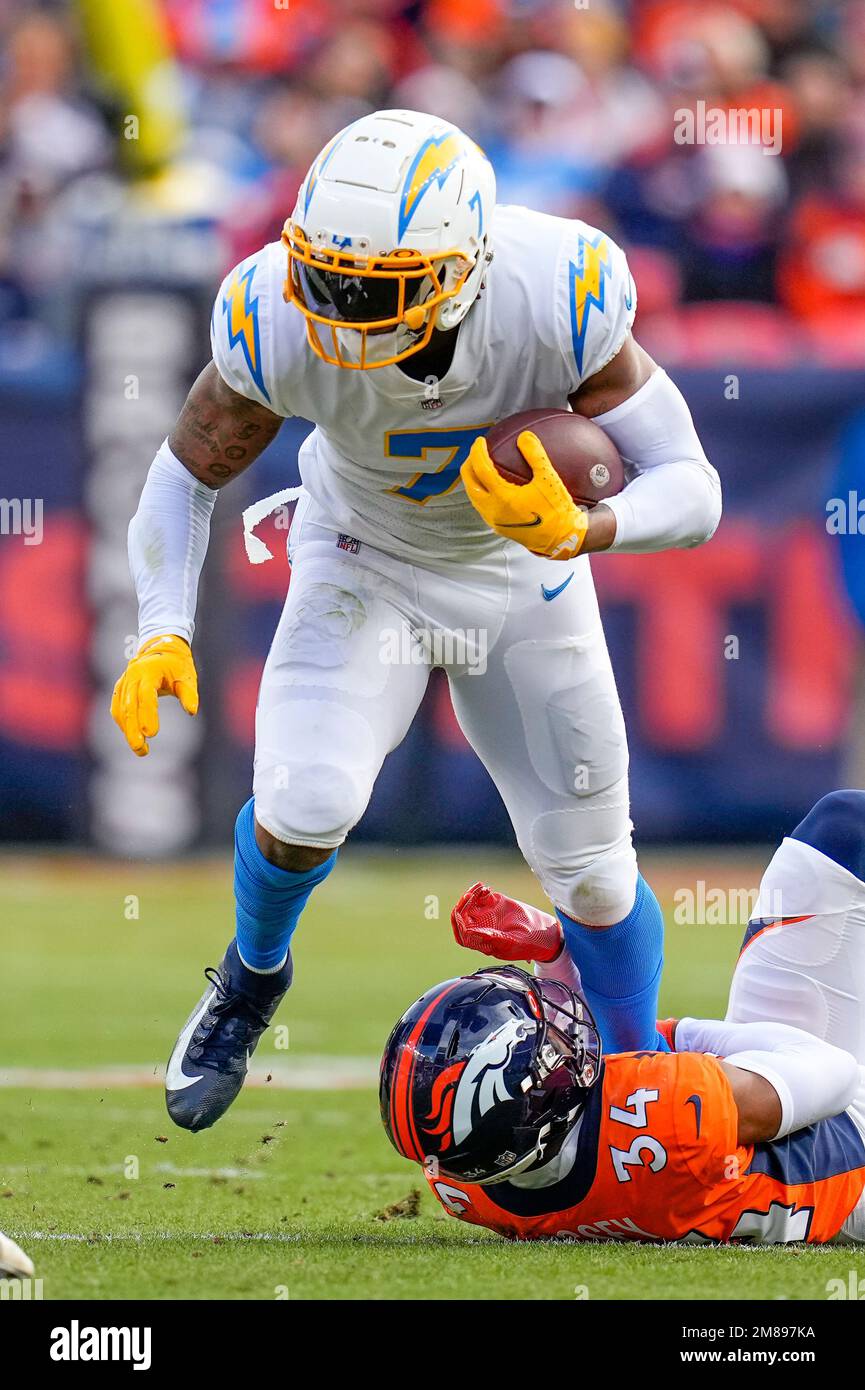 Los Angeles Chargers tight end Gerald Everett (7) runs against Denver ...