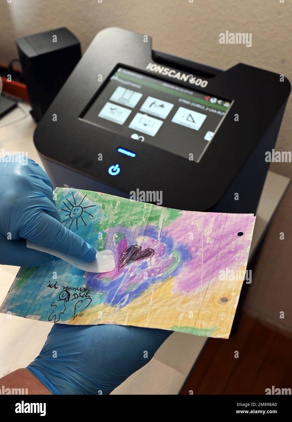 Bruchsal, Germany. 10th Jan, 2023. A sample is taken from a child's ...