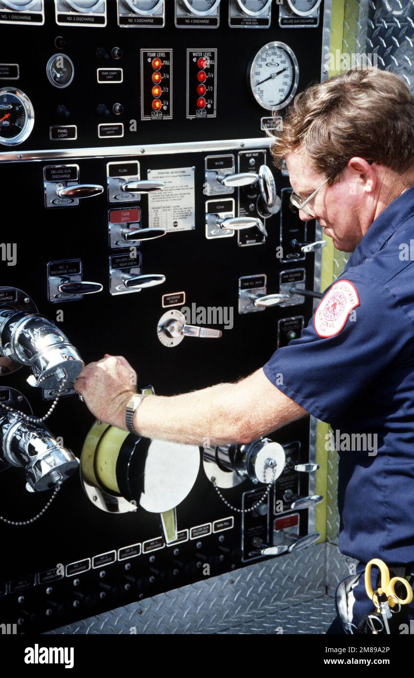 Incident command vehicle hi-res stock photography and images - Alamy