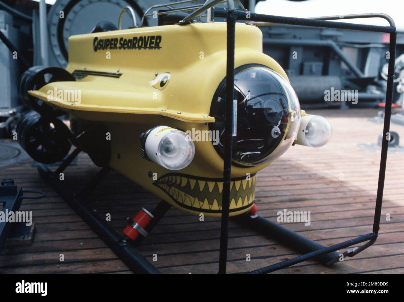 DN-ST-89-02526. Base: USS Conquest (MSO 488 Stock Photo - Alamy