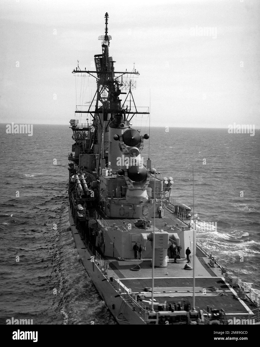 A stern view of the guided missile destroyer USS COONTZ (DDG-40 ...