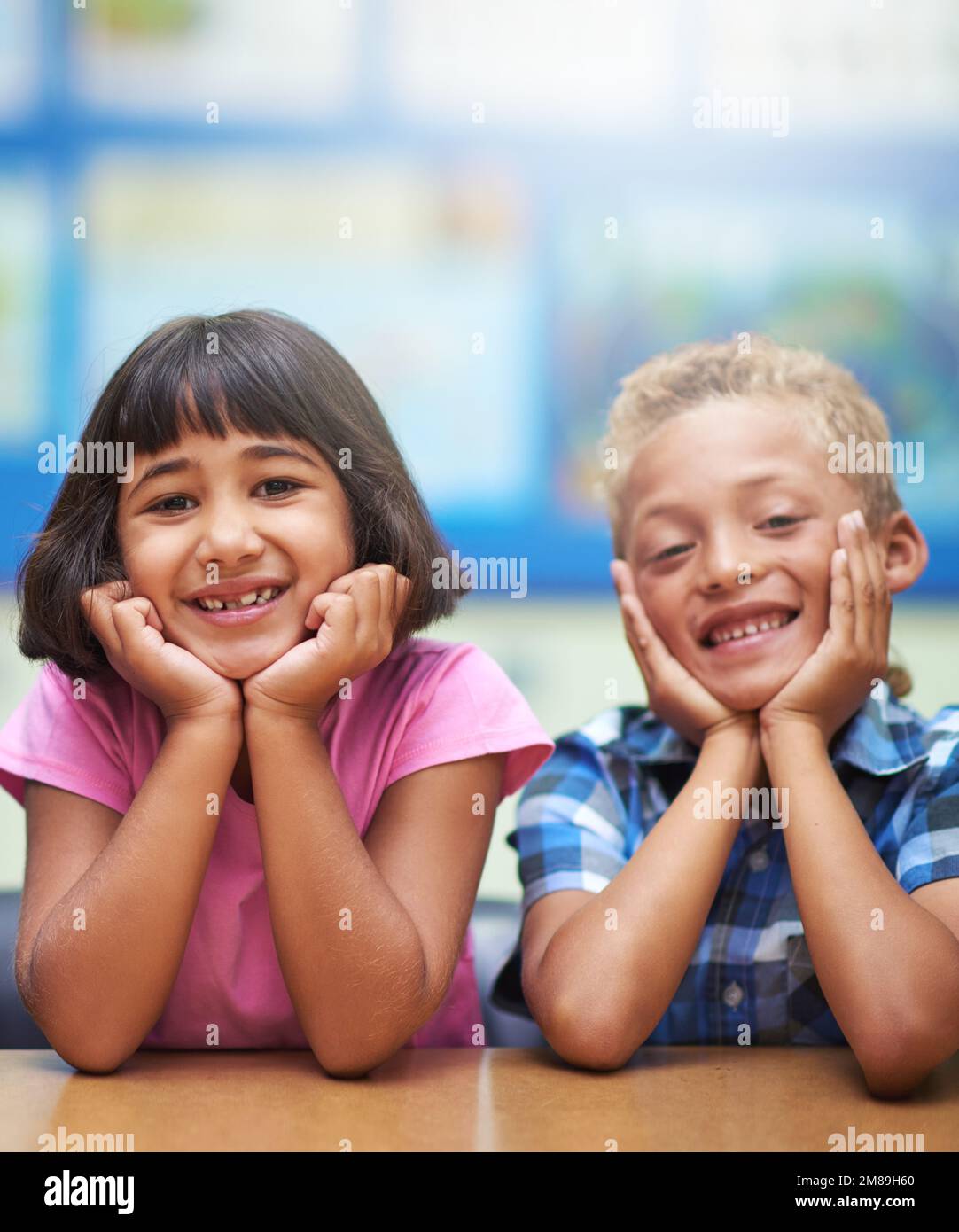 Kids at school hi-res stock photography and images - Alamy