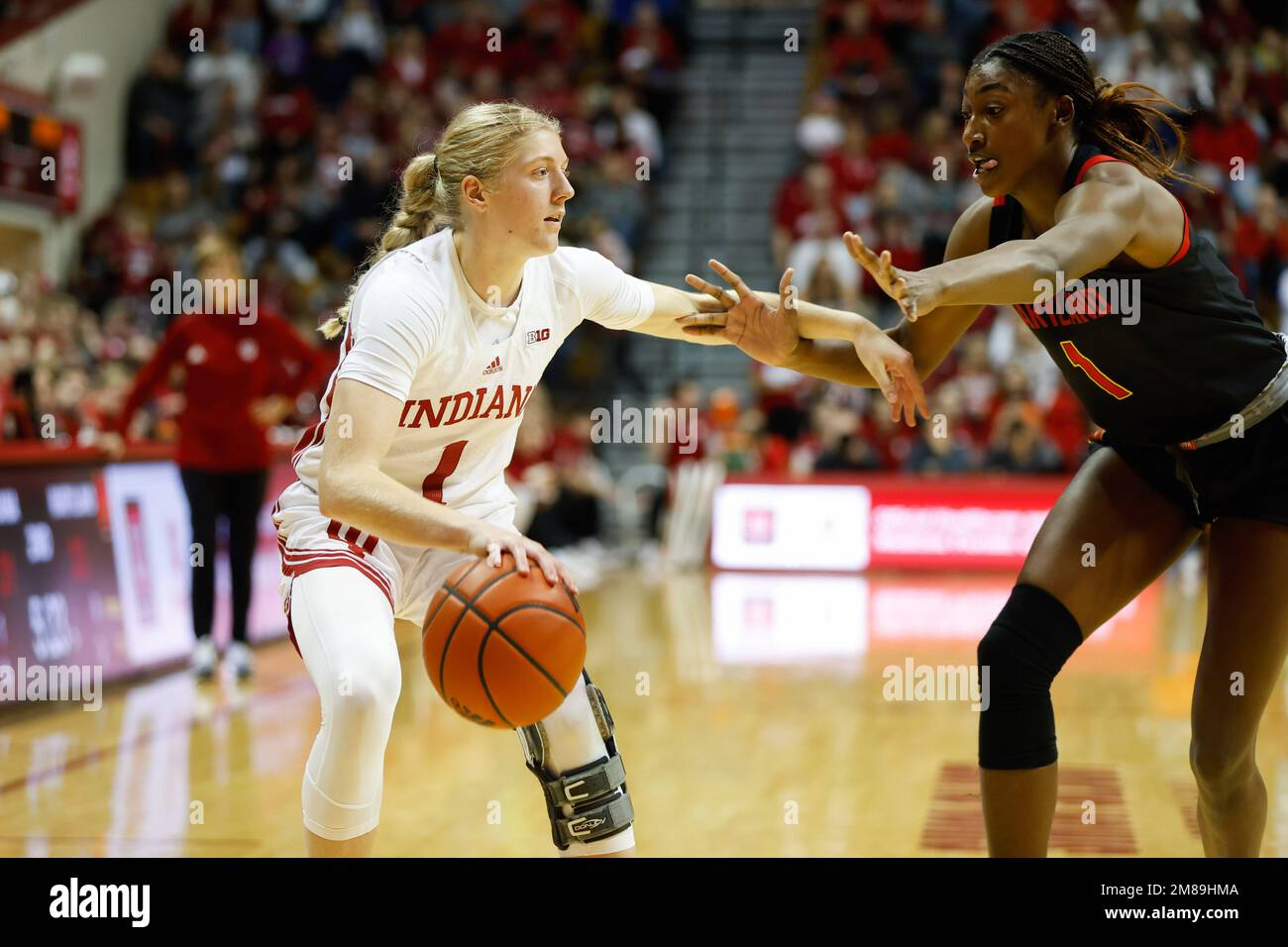 Indiana Hoosiers guard Lexus Bargesser (L) plays against Maryland ...