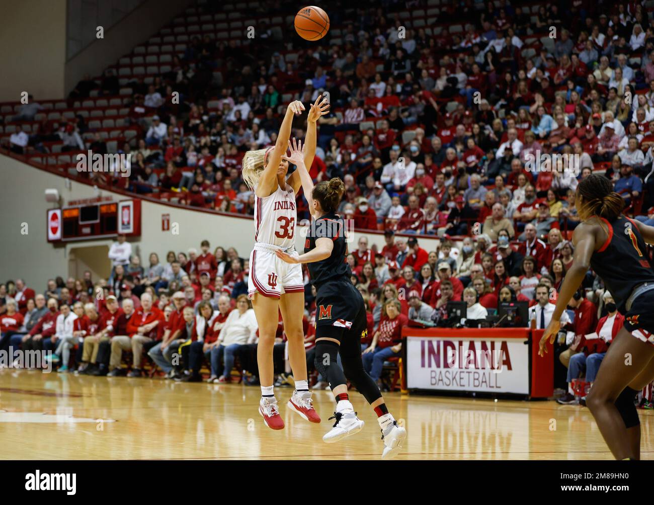 Indiana Hoosiers guard Sydney Parrish (33) shoots against Maryland ...