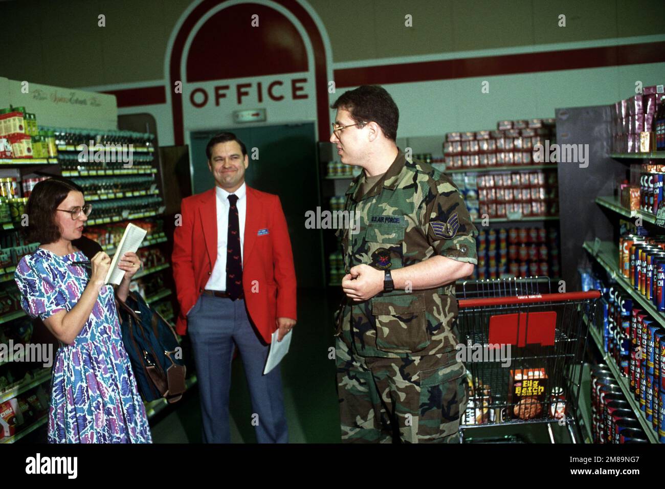 Commissary articles hi-res stock photography and images - Alamy