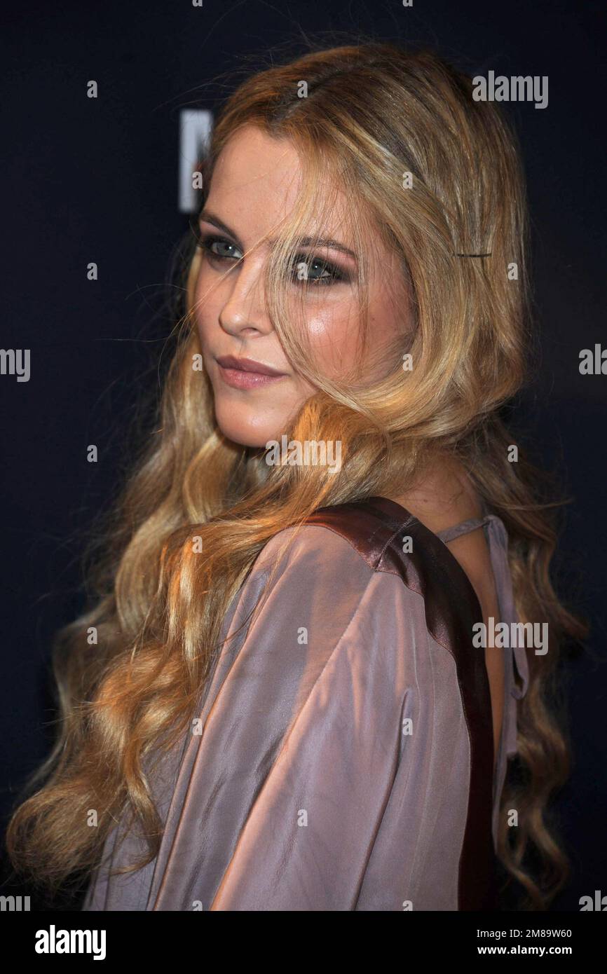 Riley keough model hi-res stock photography and images - Alamy