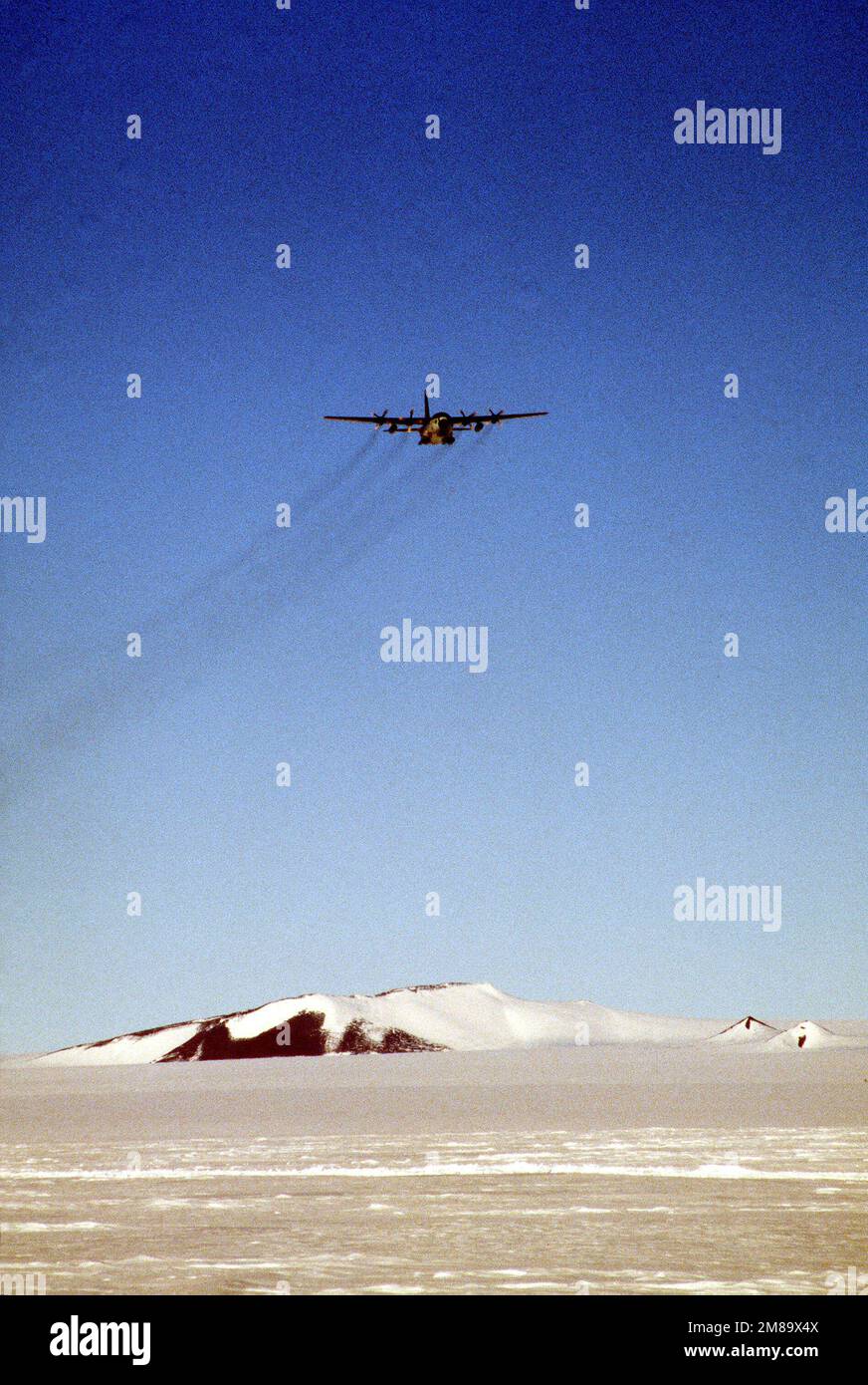 An LC-130 Hercules aircraft of Antarctic Development Squadron 6 (VXE-6 ...