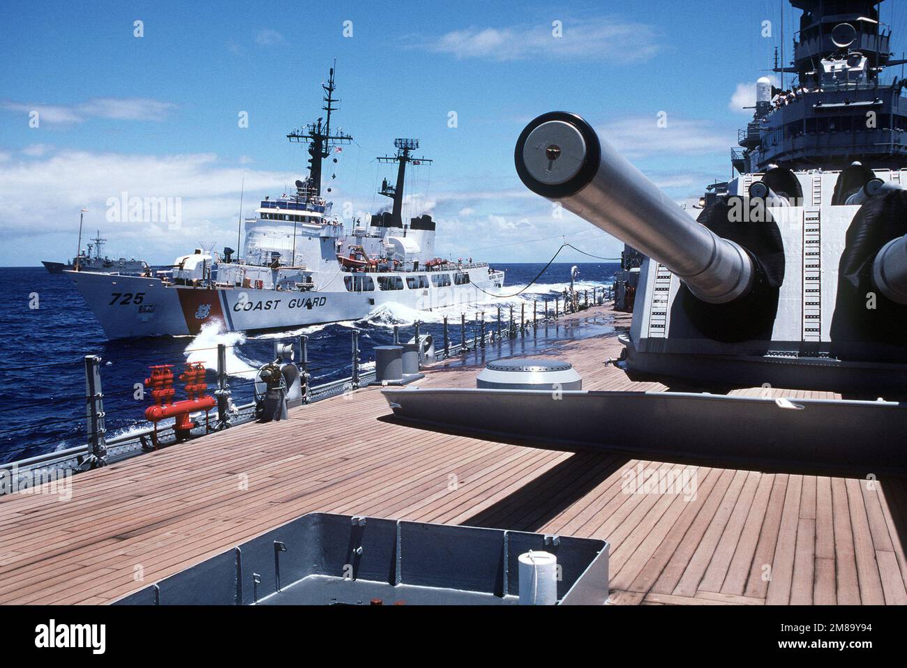 The high endurance cutter USCGC JARVIS (725) refuels from the ...