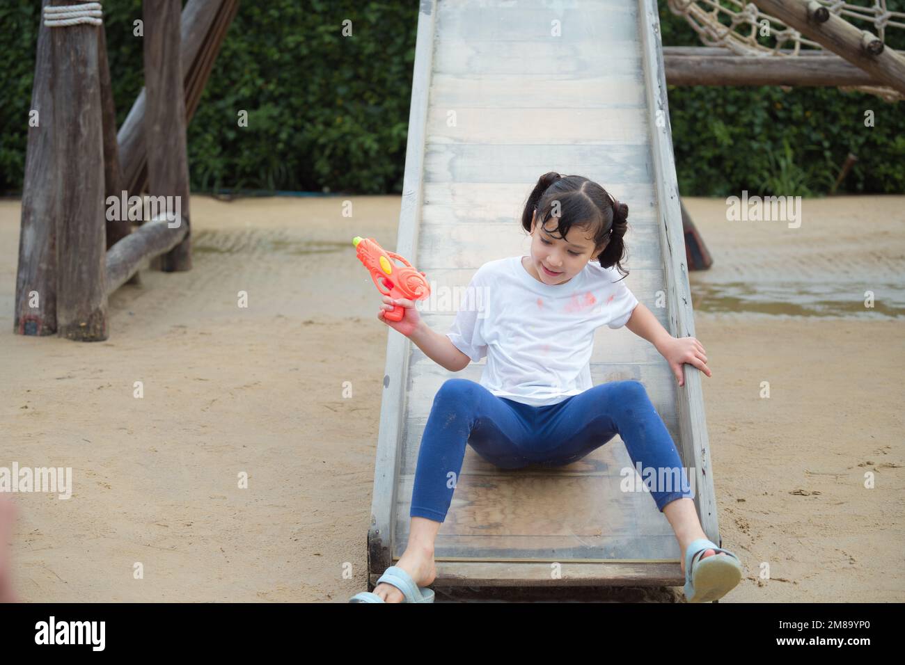 Girl water slide hi-res stock photography and images - Alamy