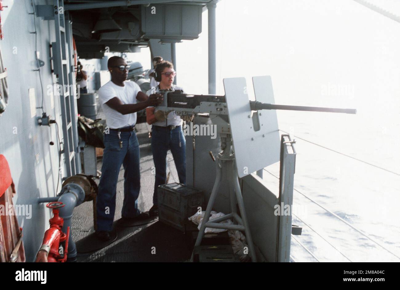 Uss nicholas hi-res stock photography and images - Alamy