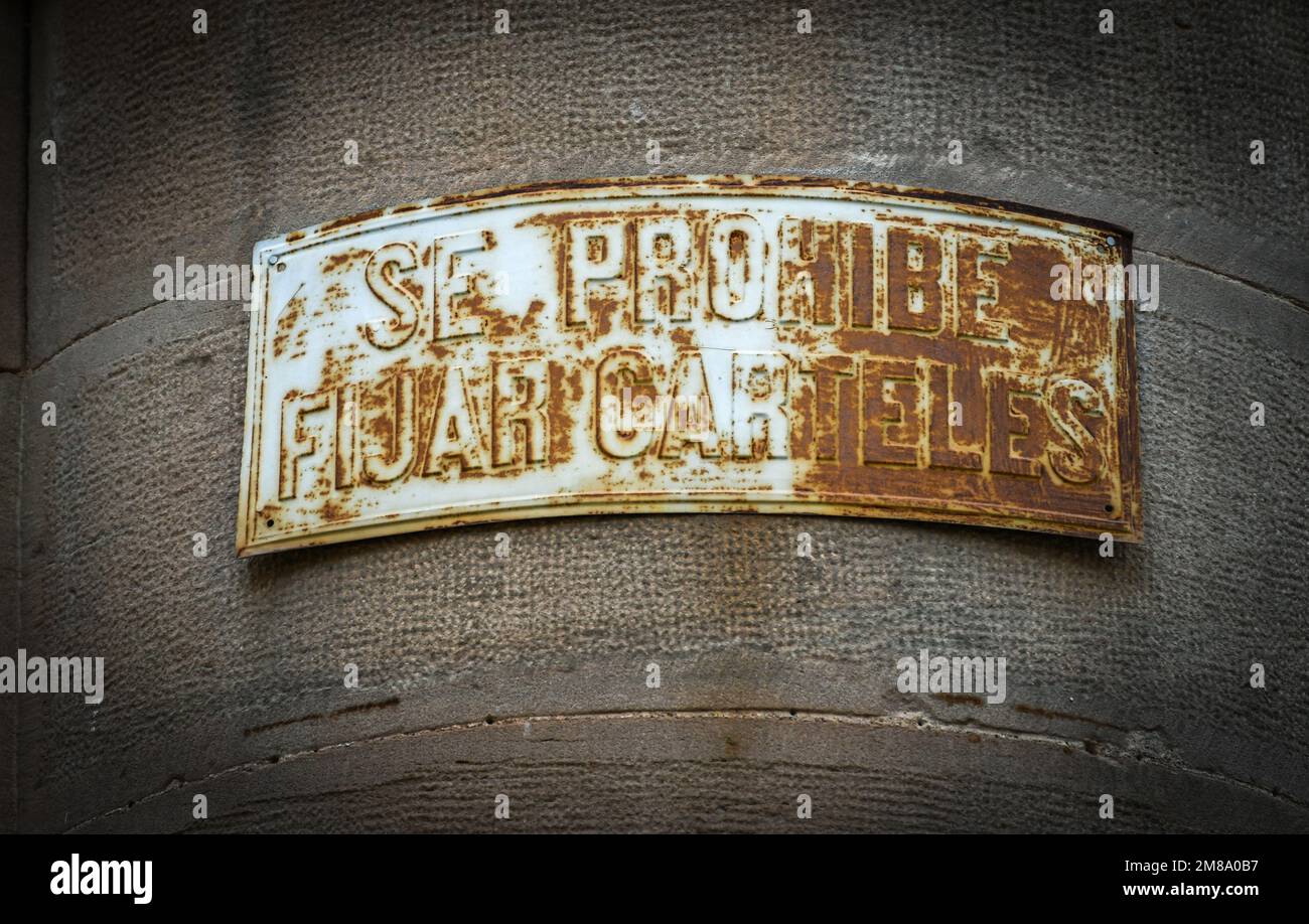 Spanish wall detail hi-res stock photography and images - Alamy