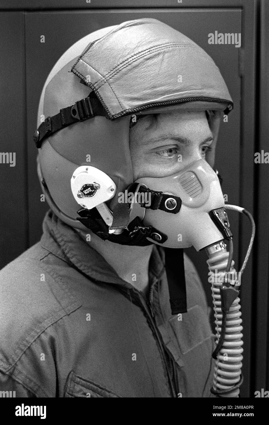 Why Do Air Force Pilots Wear Oxygen Masks at Joshua Mayes blog
