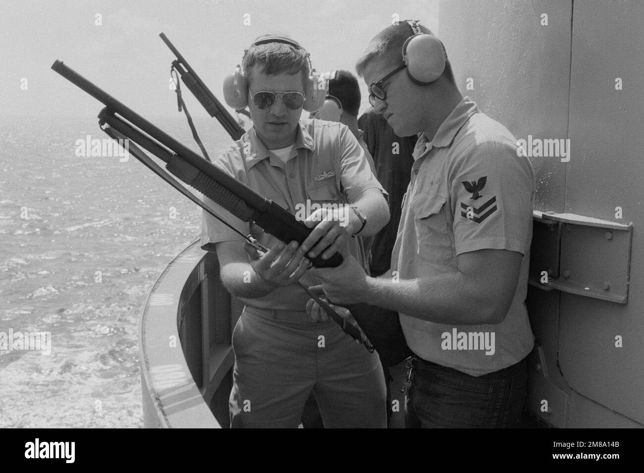 DN-SN-89-02399. Base: USS Sumter (LST 1181) Country: Atlantic Ocean ...