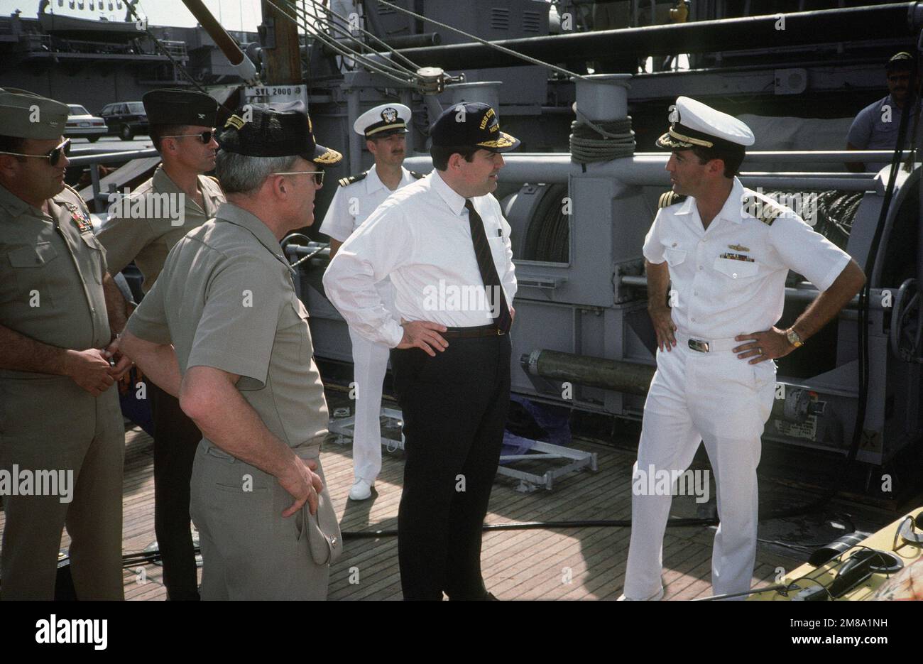 DN-ST-88-08507. Base: USS Conquest (MSO 488 Stock Photo - Alamy