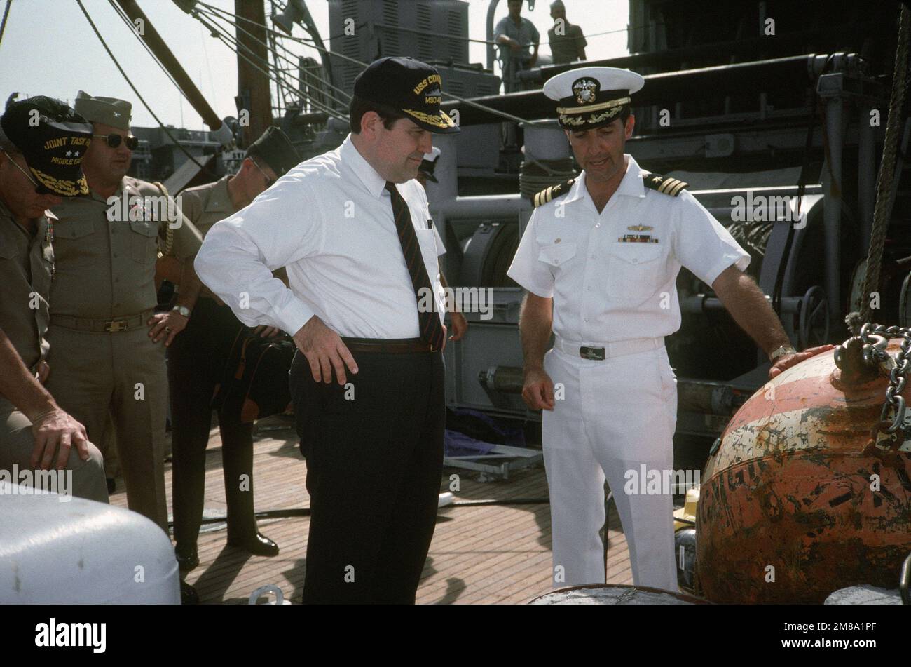 DN-ST-88-08506. Base: USS Conquest (MSO 488 Stock Photo - Alamy