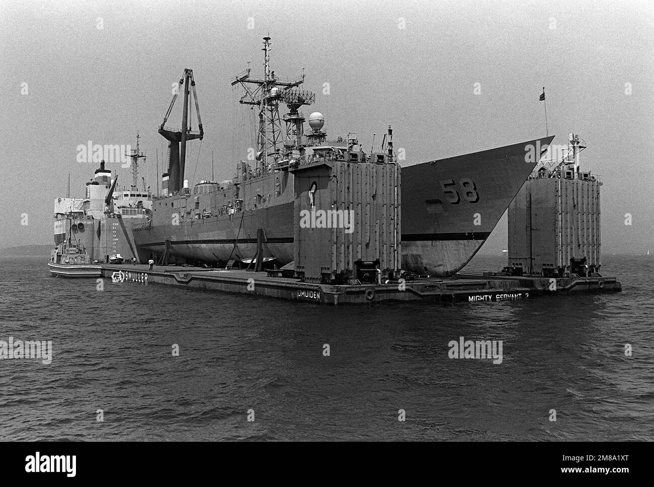 A starboard bow view of the guided missile frigate USS SAMUEL B ...