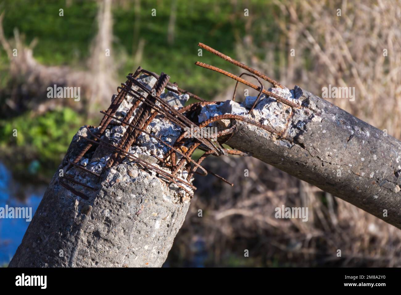 Reinforced concrete pillar hi-res stock photography and images - Alamy