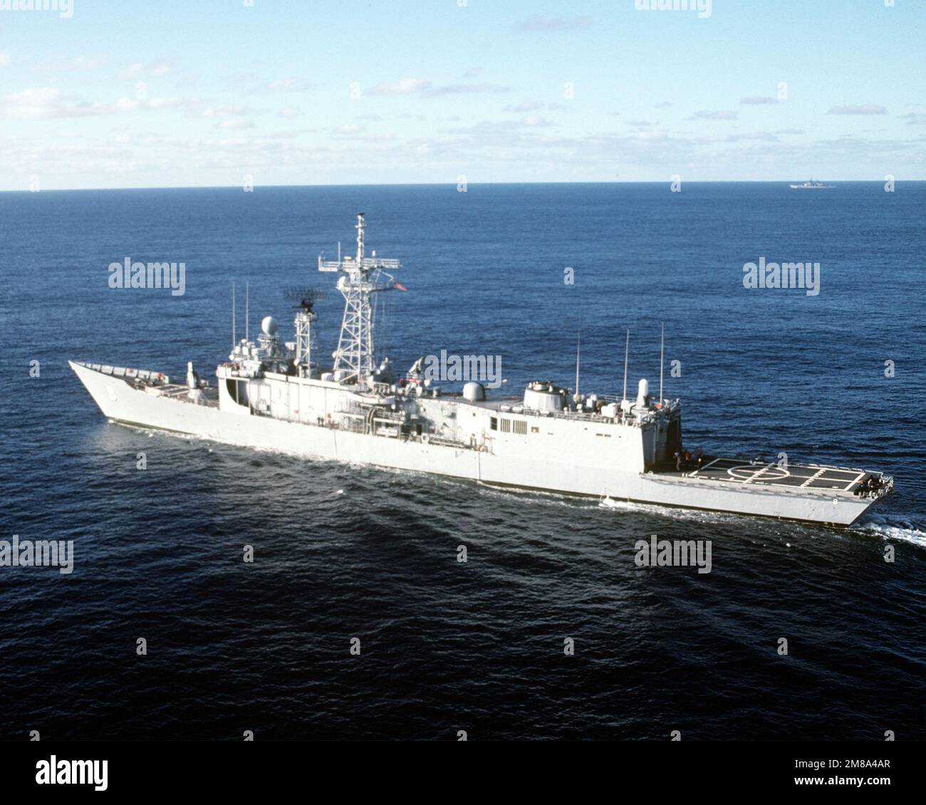 A port quarter view of the guided missile frigate USS MCINERNEY (FFG-8 ...