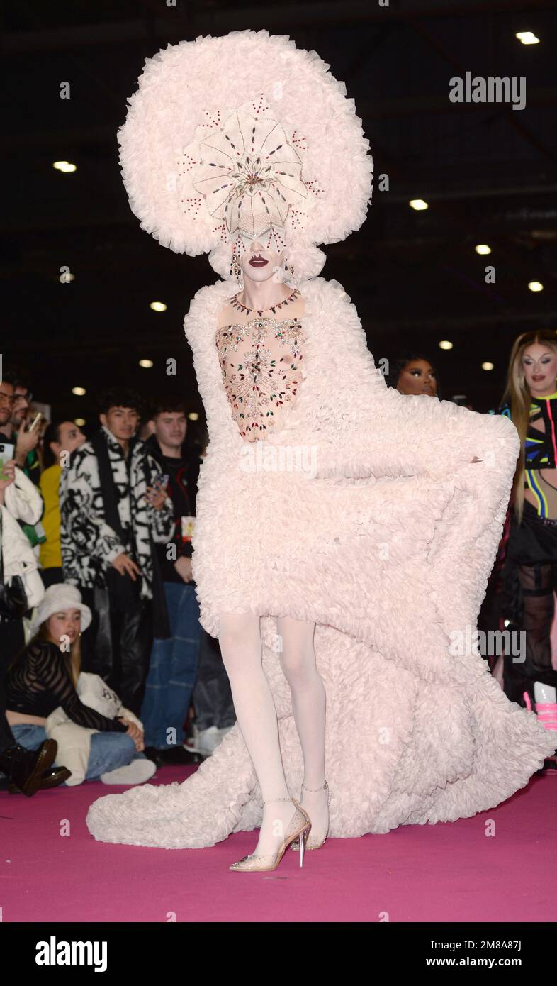 Drag queen utica queen hi-res stock photography and images - Alamy