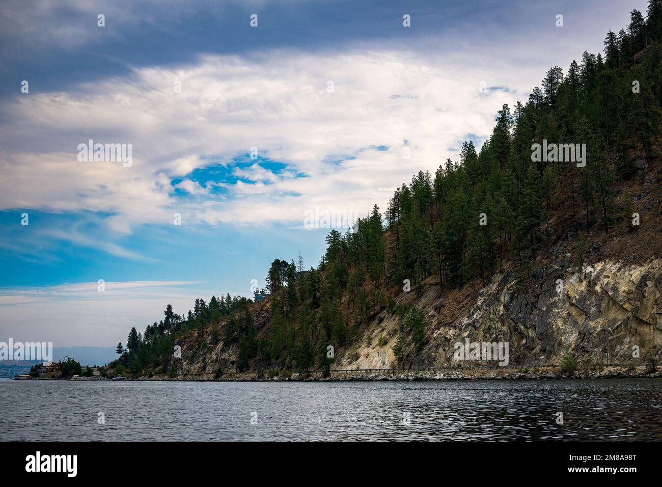 Shoreline lined hi-res stock photography and images - Alamy