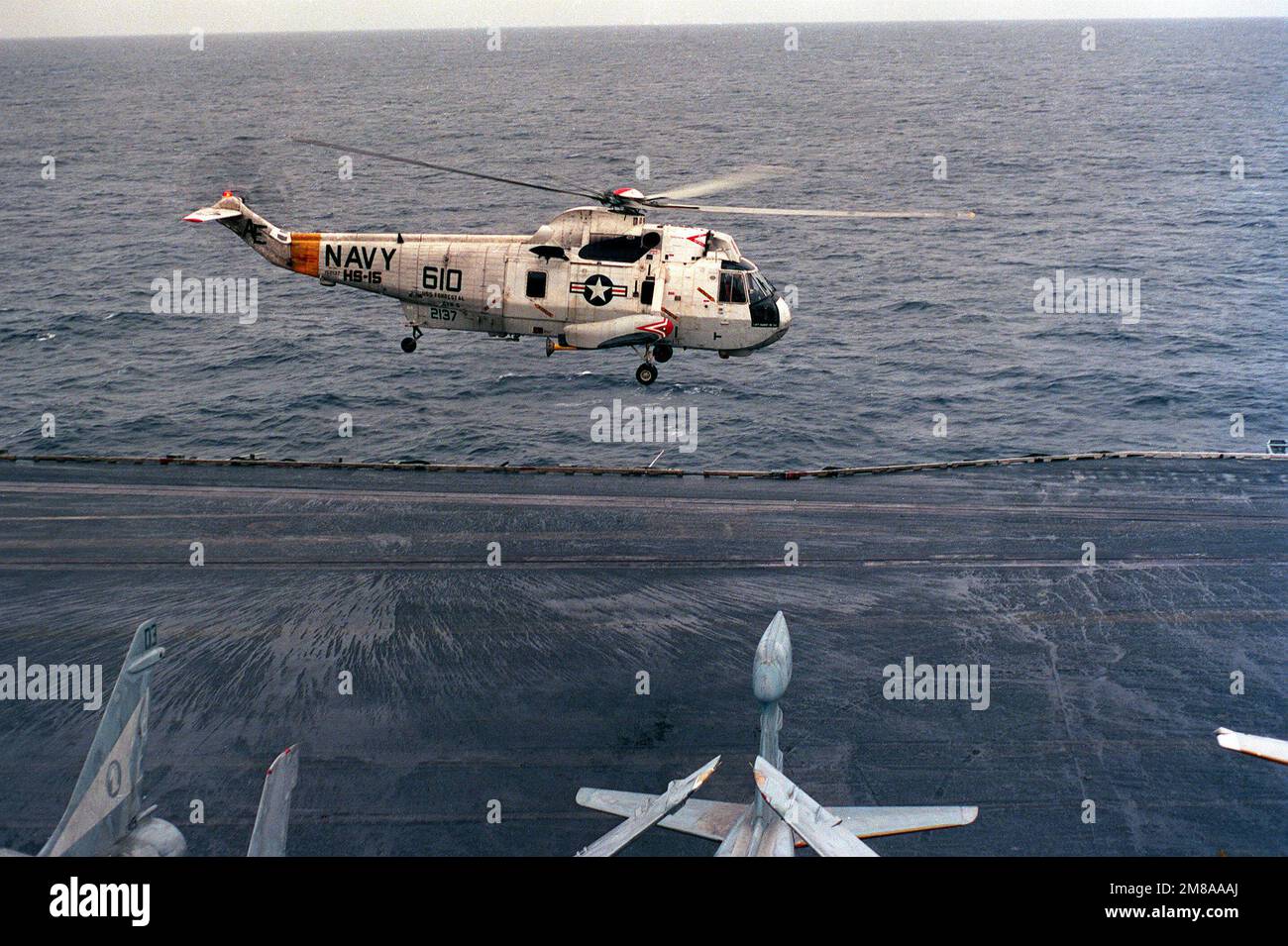 An SH-3H Sea King helicopter of Helicopter Anti-submarine Squadron 15 ...