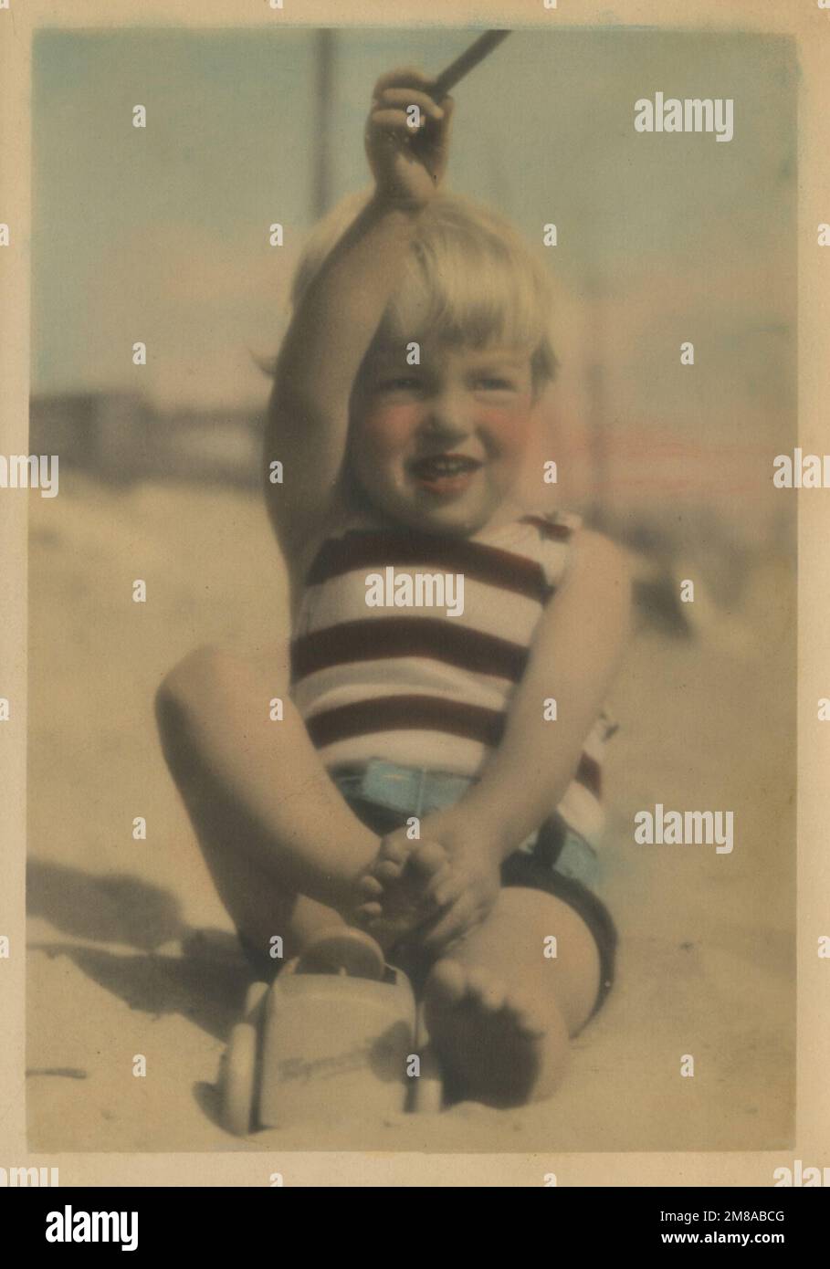 Hand tinted photograph beach hi-res stock photography and images - Alamy