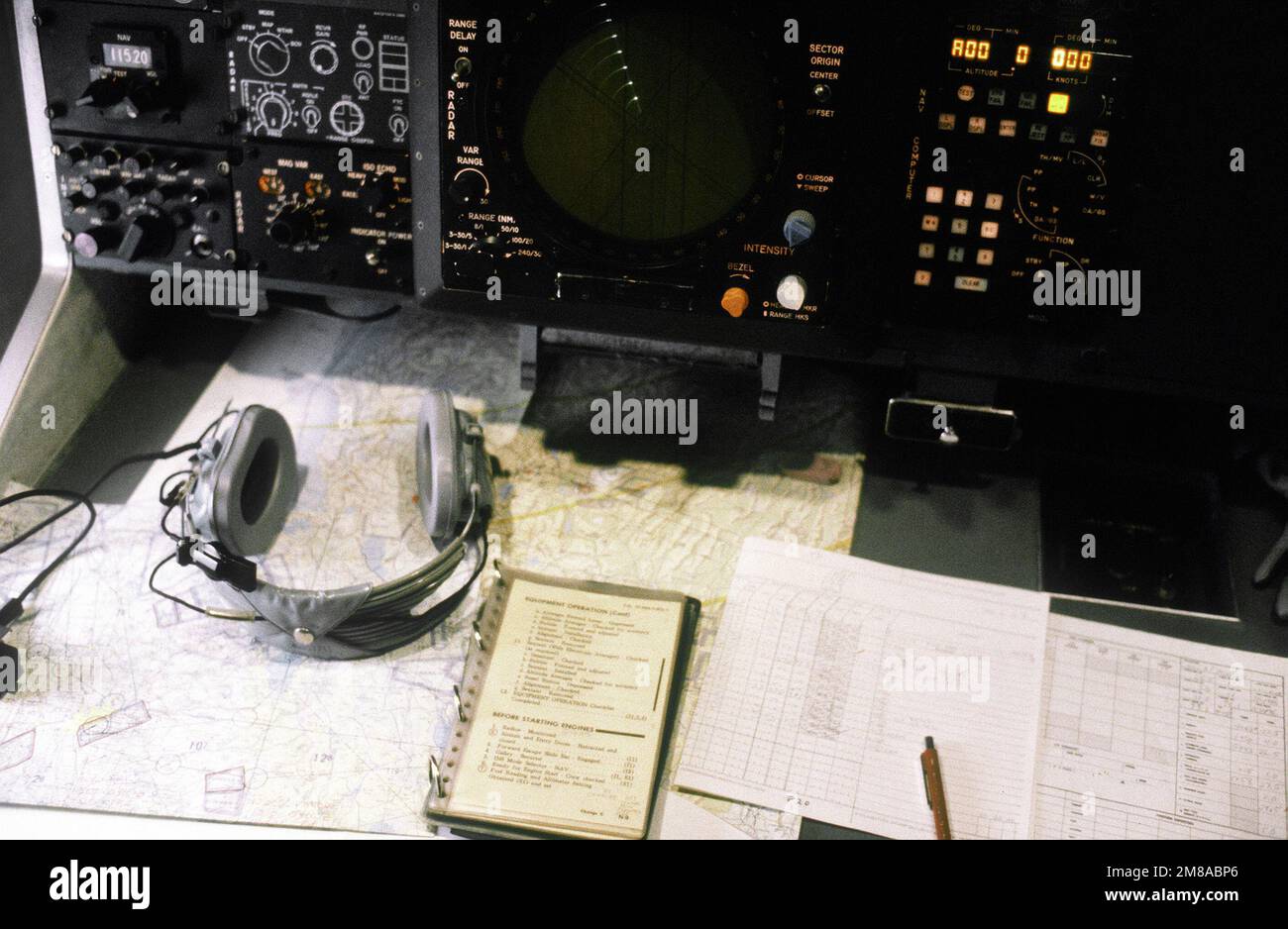 Pilot students classroom hi-res stock photography and images - Alamy