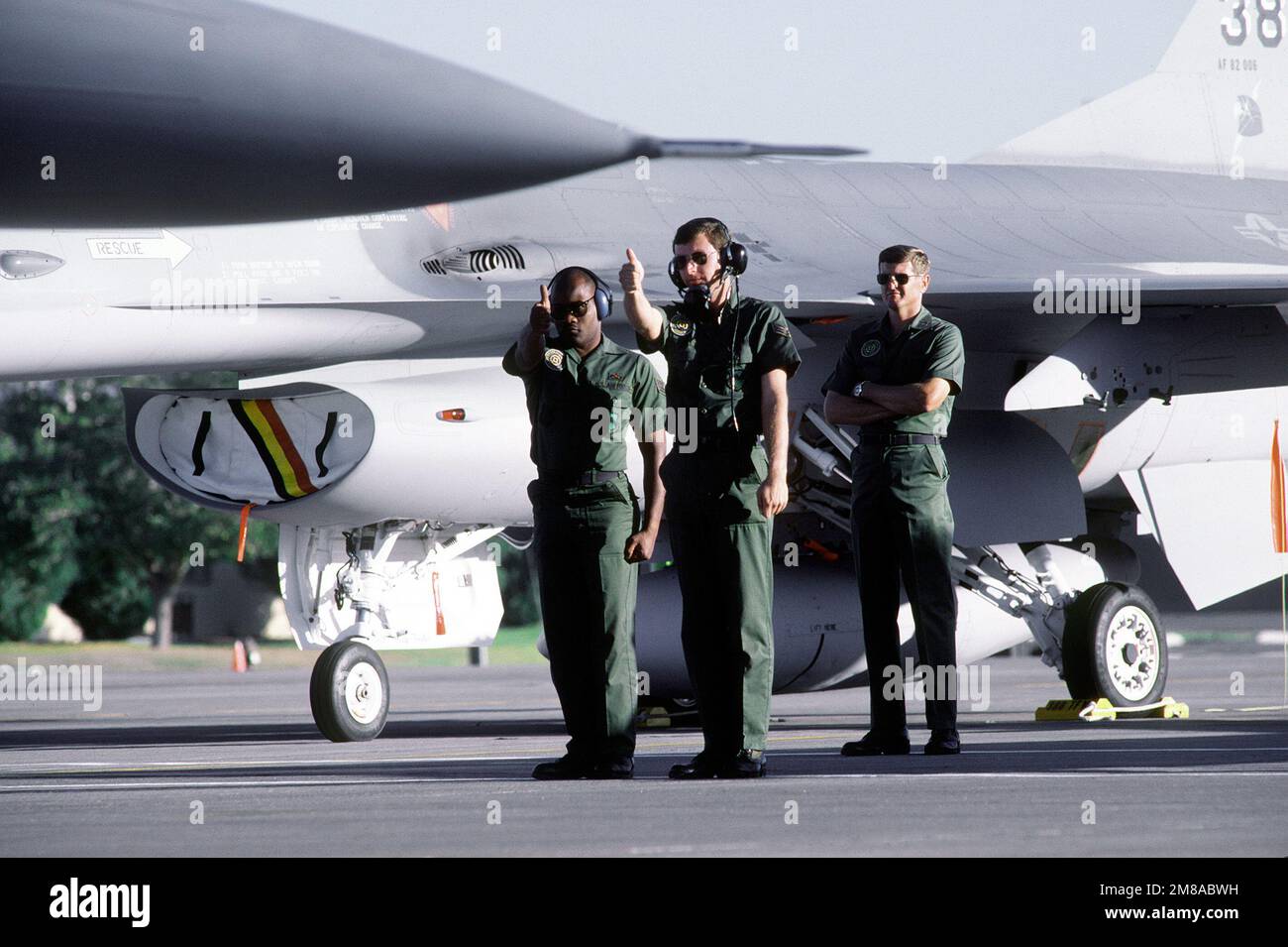 Crew chiefs from the 8th Tactical Fighter Wing, Kunsan Air Base, Korea ...