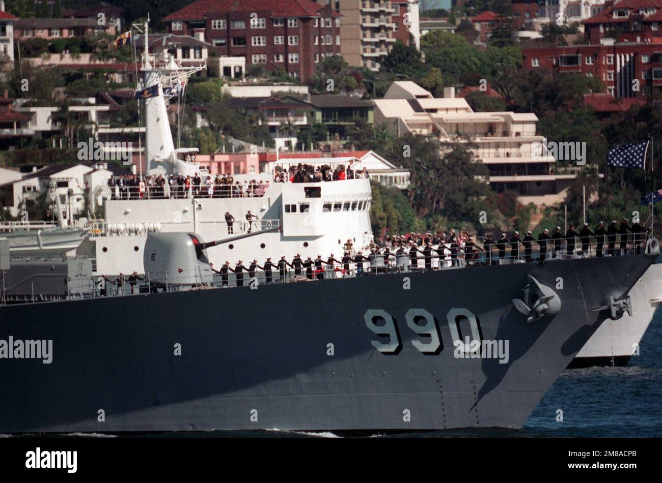 Australian naval destroyer hi-res stock photography and images - Alamy