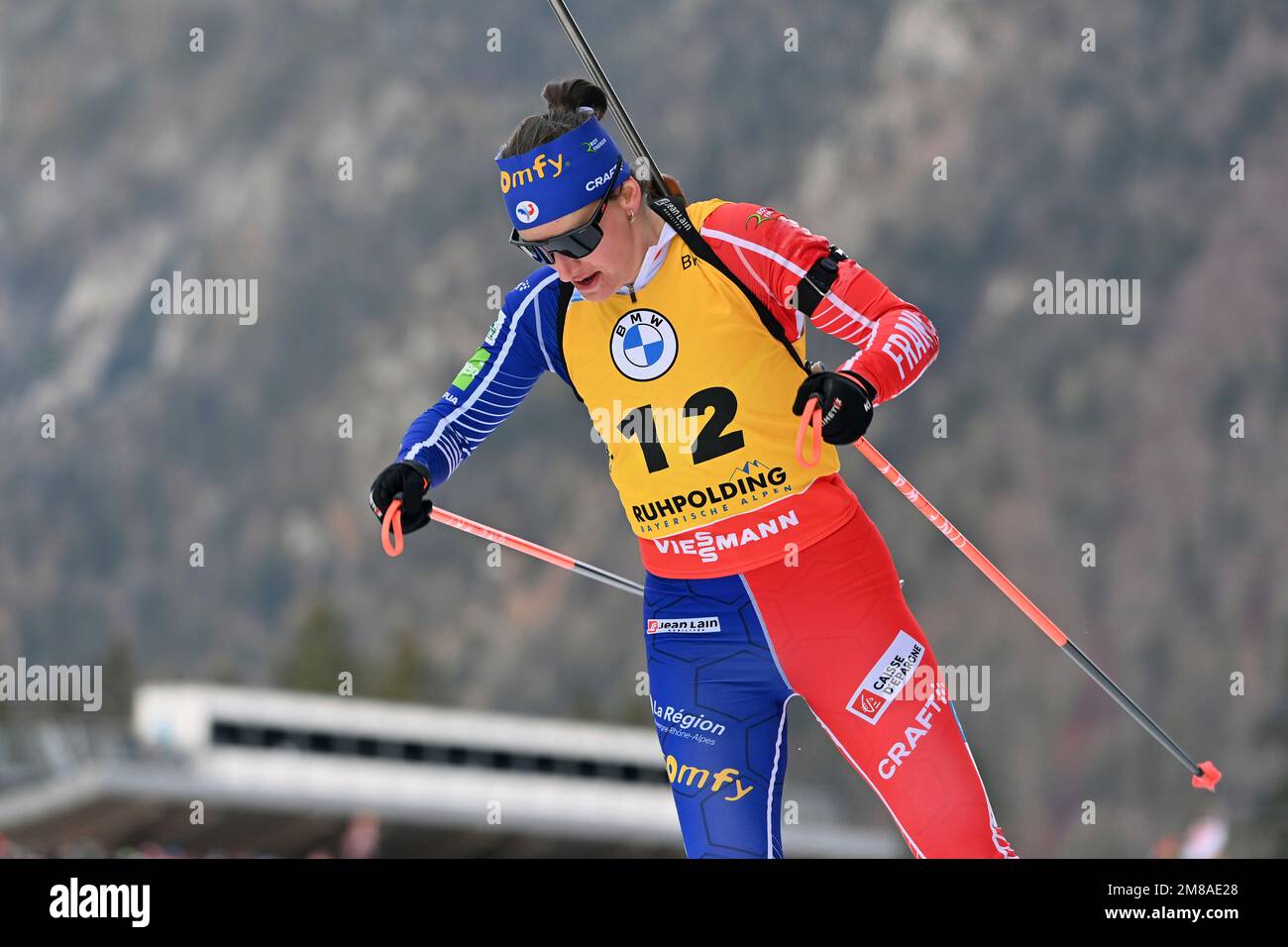 Julia SIMON (FRA), action, single image, cut single motif, half figure ...