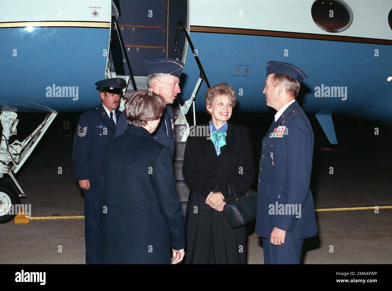 Air Force CHIEF of STAFF GEN Larry D. Welch, left, and his wife talk ...