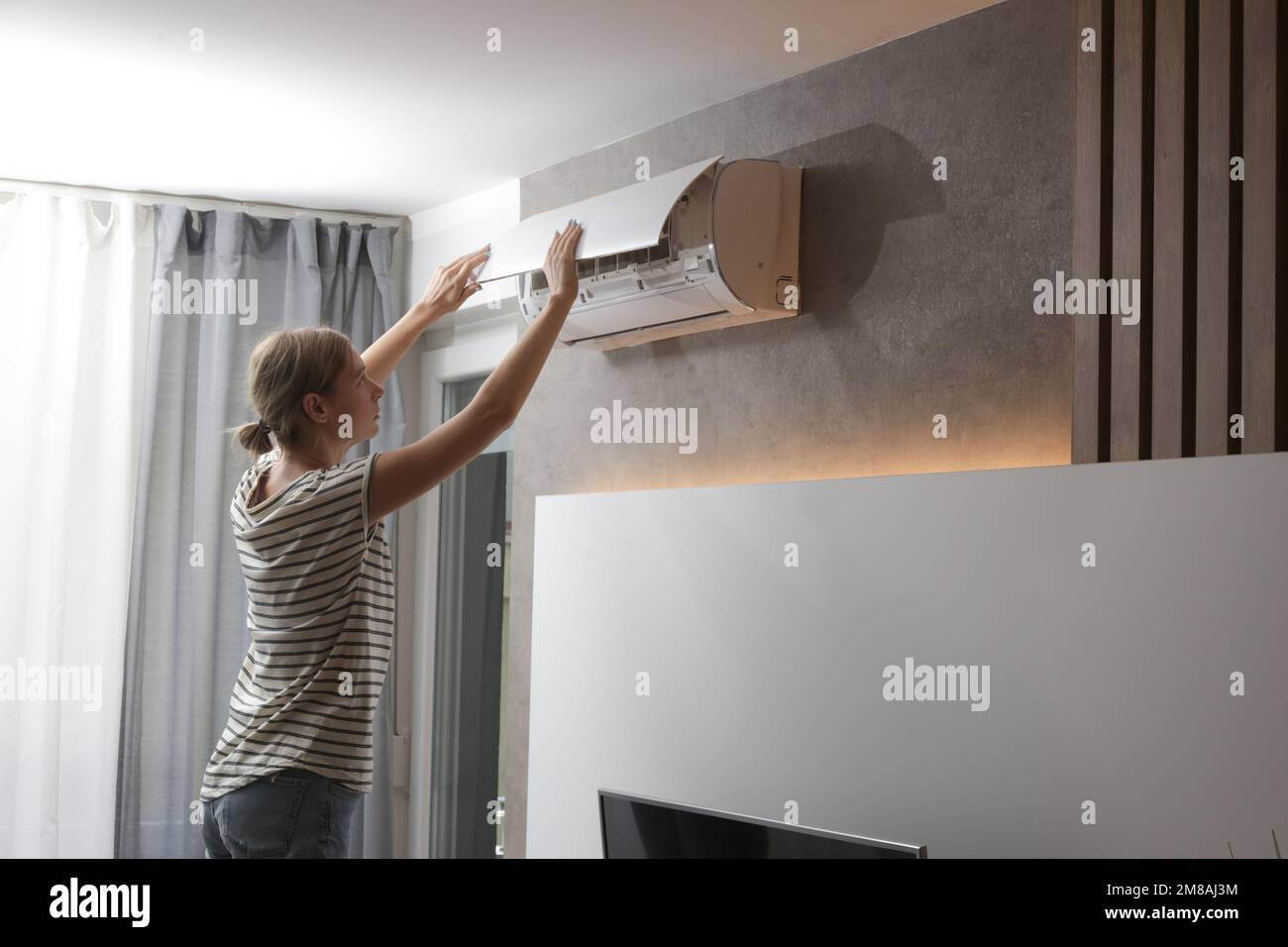 Dusty air conditioner filter hi-res stock photography and images - Alamy