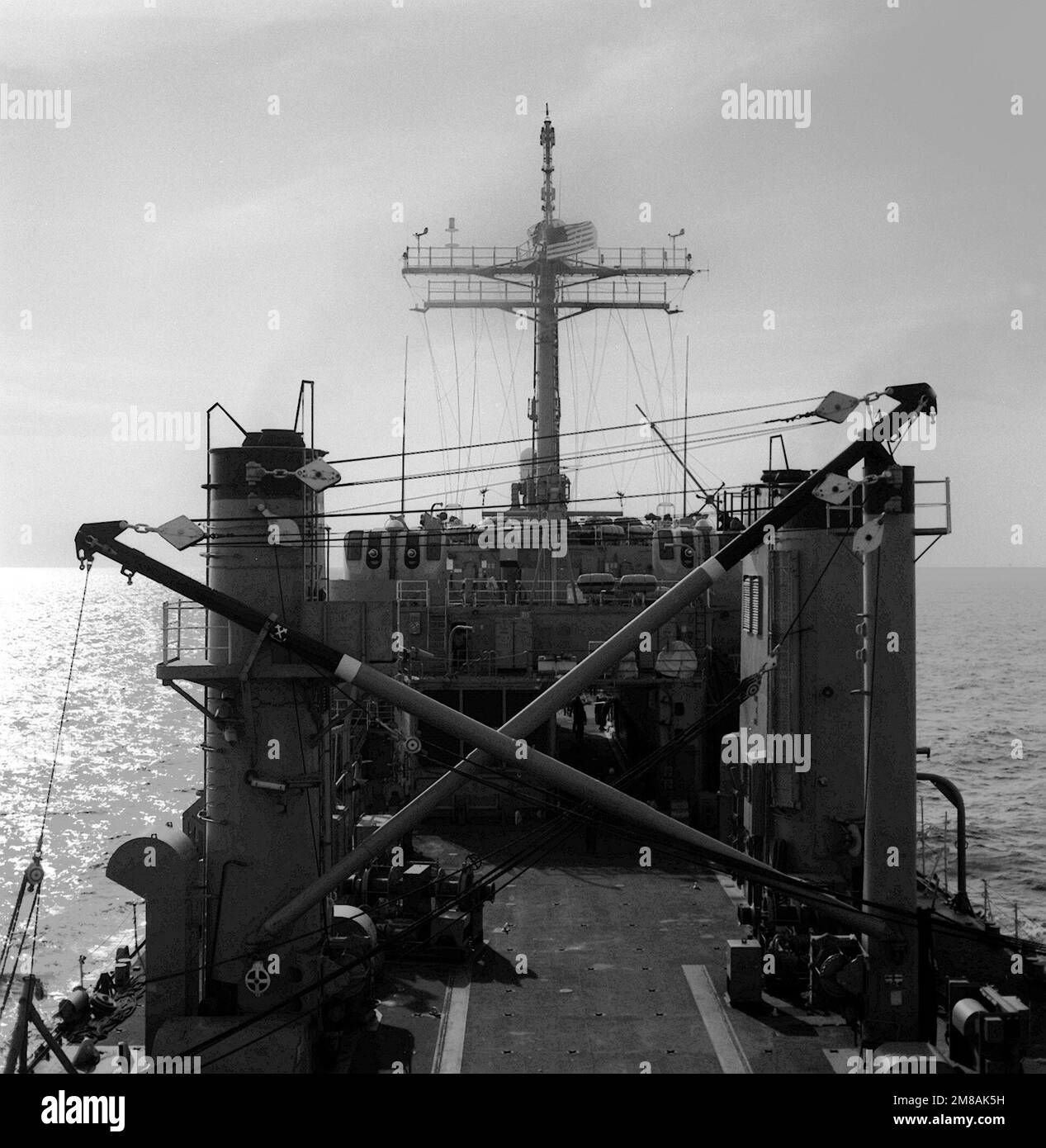 Derricks tank hi-res stock photography and images - Alamy