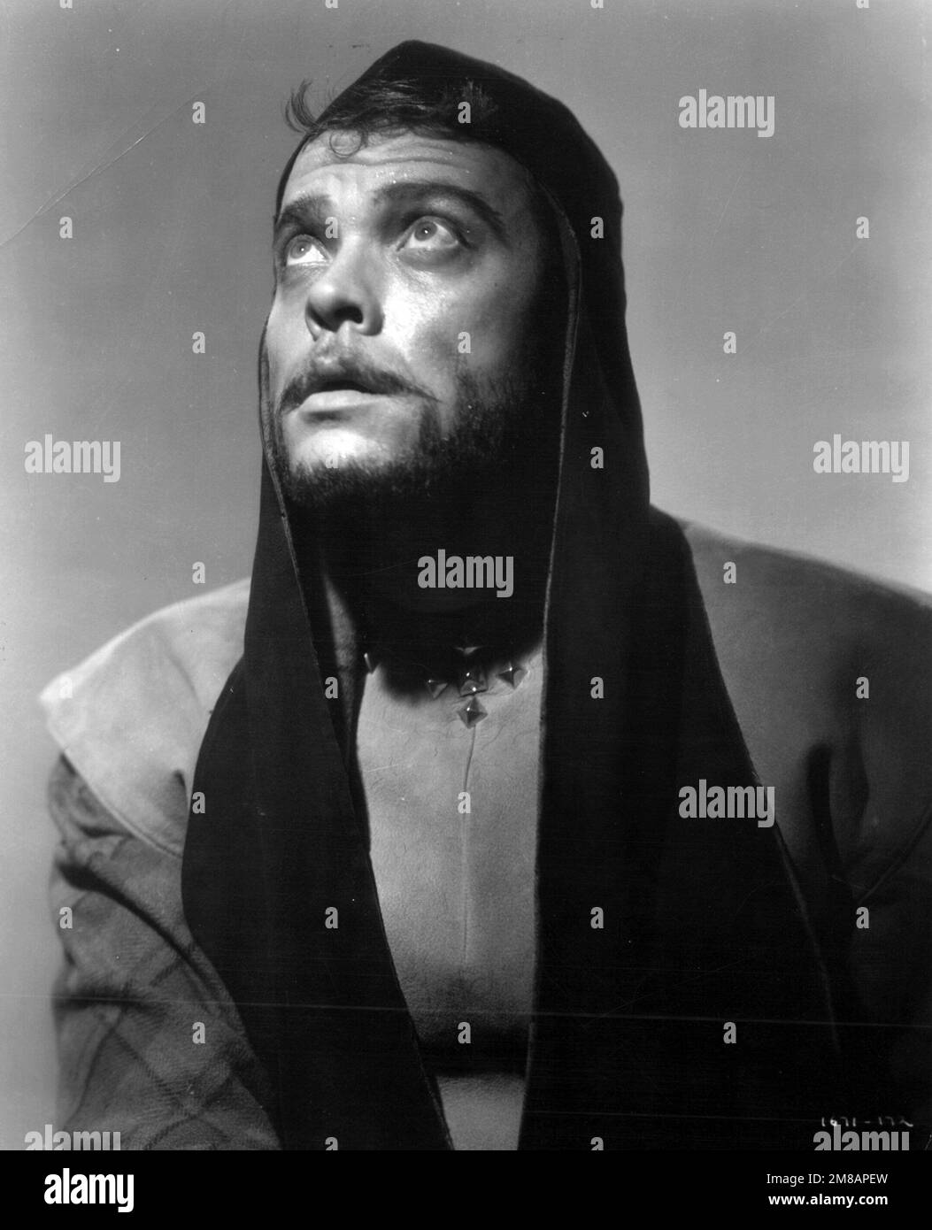 ORSON WELLES in MACBETH (1948), directed by ORSON WELLES. Credit ...
