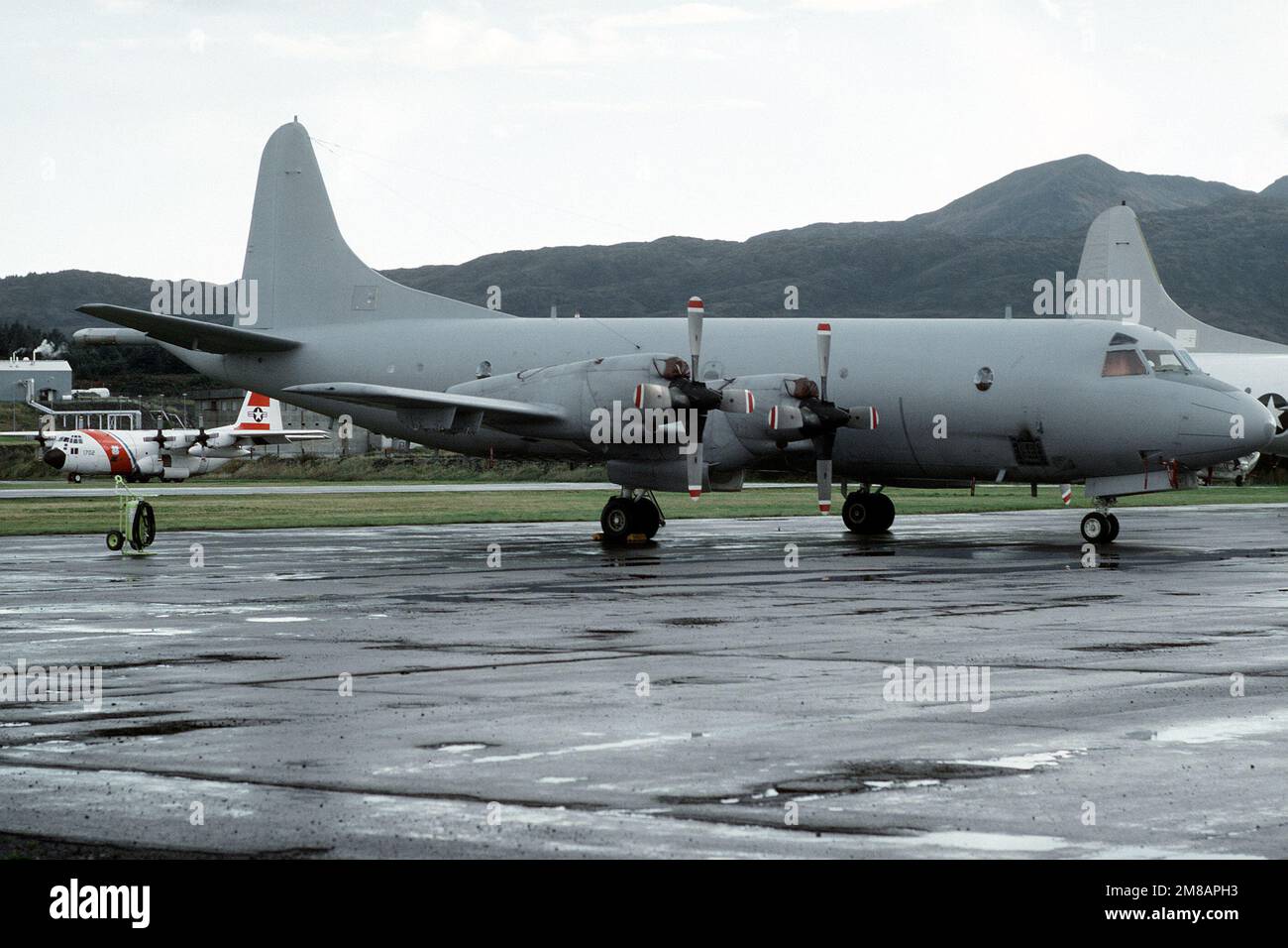 Kodiak aircraft hi-res stock photography and images - Alamy