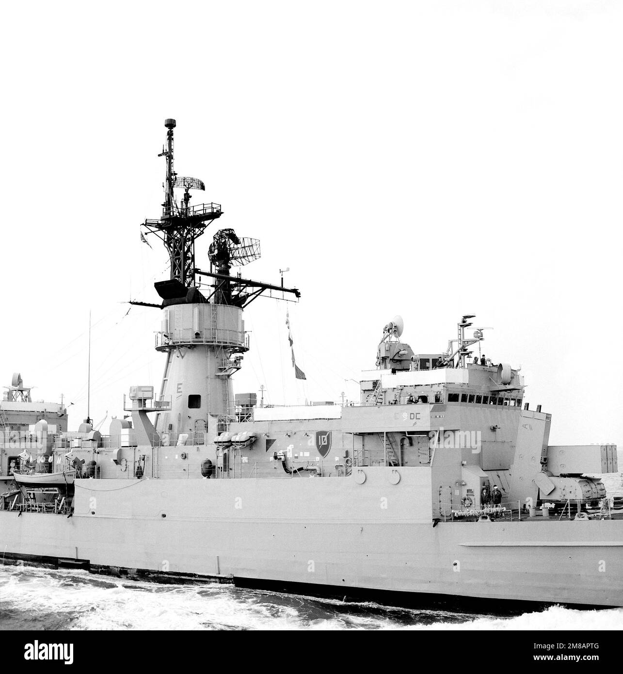 A starboard amidships view of the frigate USS TRUETT (FF-1095) underway ...