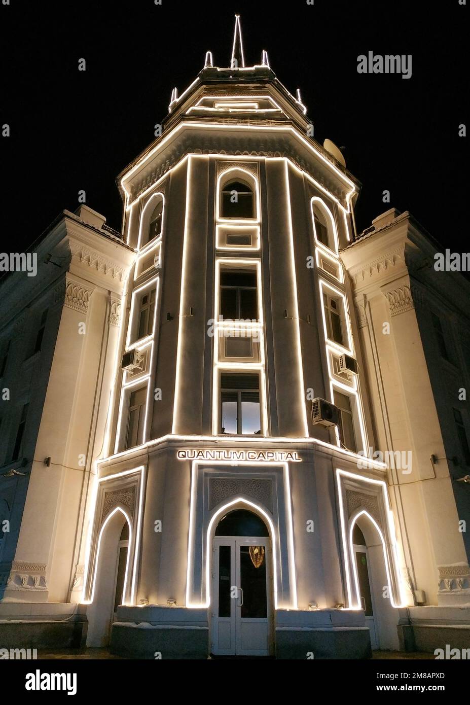 Tole bi street hi-res stock photography and images - Alamy