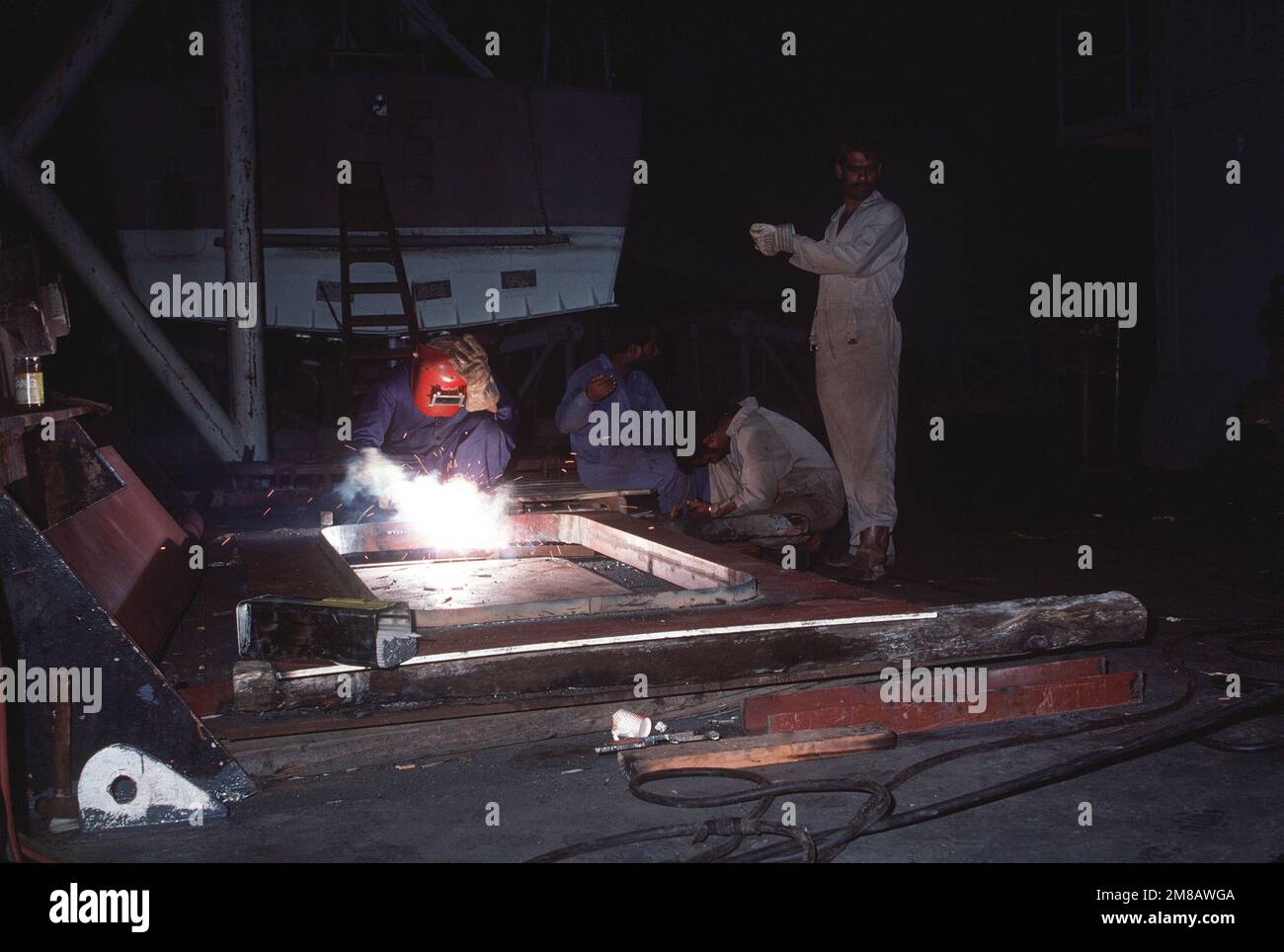 DN-ST-89-08766. Base: Hercules Stock Photo - Alamy