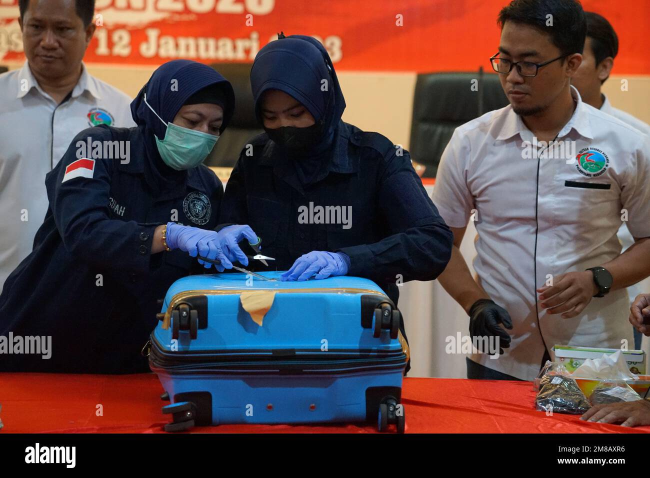 Drug distribution network hi-res stock photography and images - Alamy