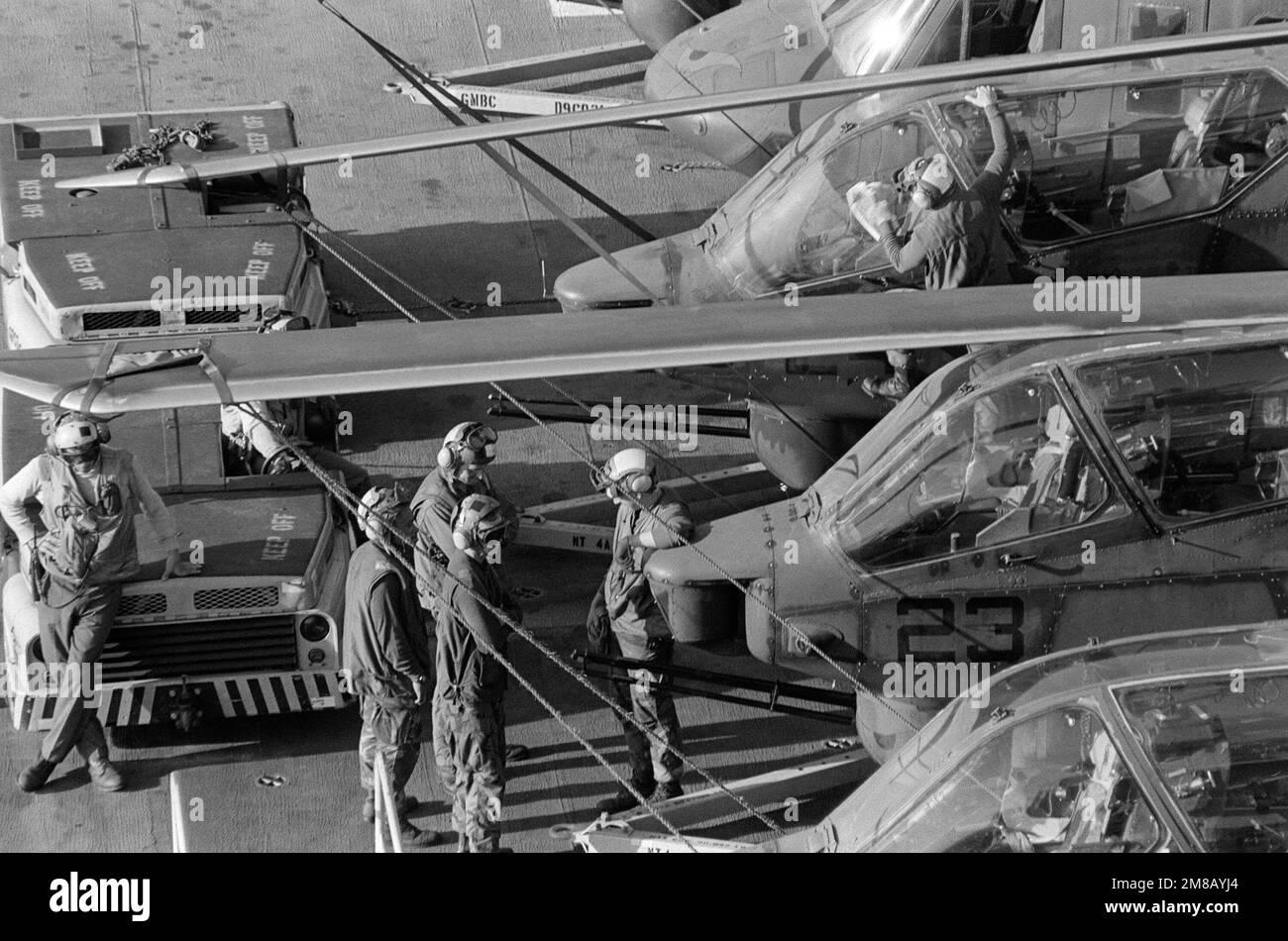 DN-SN-89-04846. Base: USS Belleau Wood (LHA 3 Stock Photo - Alamy