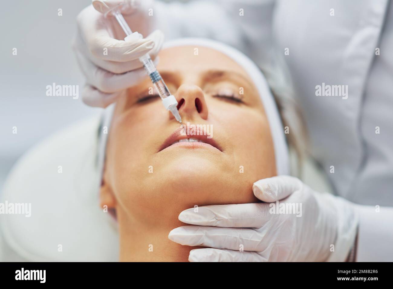 A scene of medical cosmetology treatments botulinum injection Stock ...