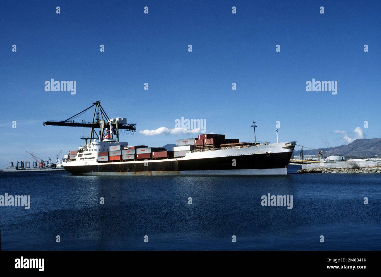 The Military Sealift Command-chartered container ship PRESIDENT TAFT ...