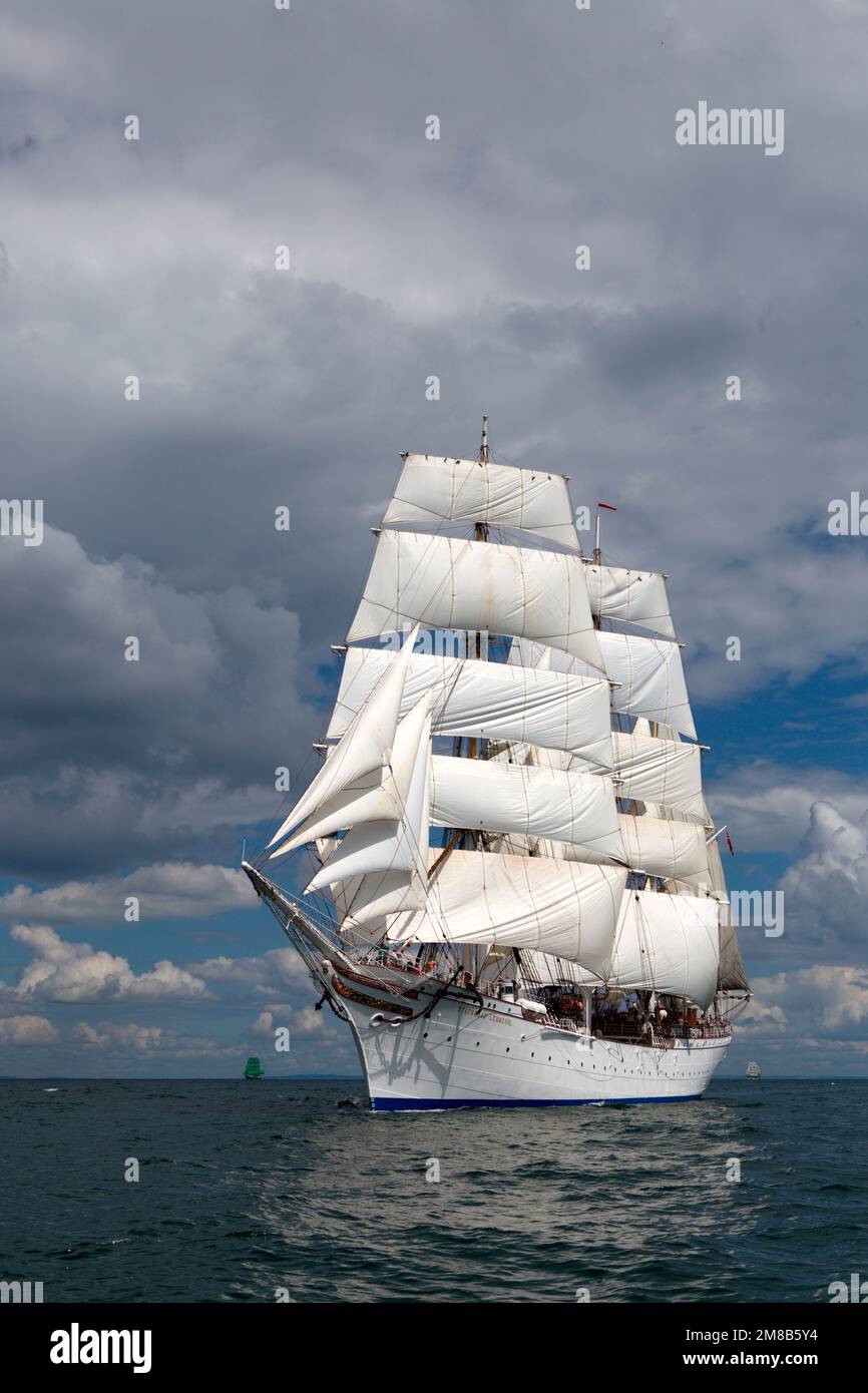 Norwegian tall ship Statsraad Lehmkuhl, Torbay race start, 2016 Stock ...