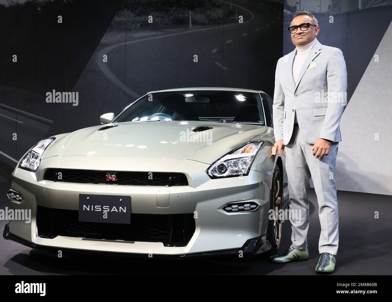Chiba, Japan. 13th Jan, 2023. Japan's automobile giant Nissan Motor COO Ashwani Gupta displays ...